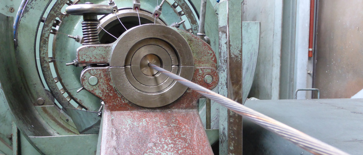 Superconducting cables for sustainable energy transition (SCARLET ...